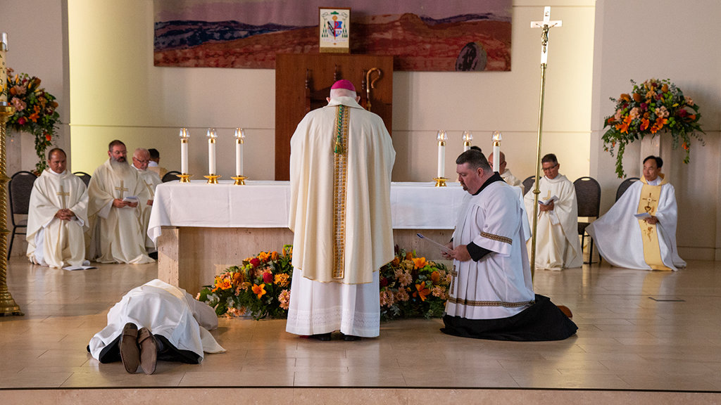 New Bunbury priest Nathan Barrie called to have the ‘stench of the ...